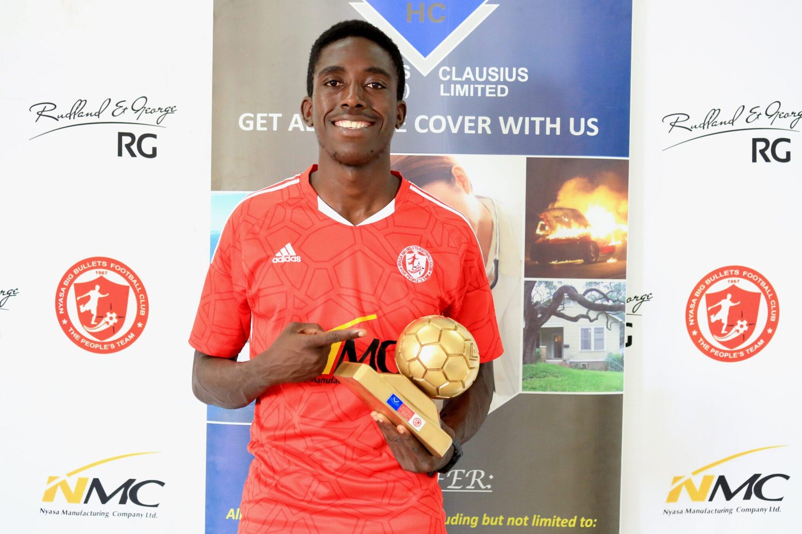 Sambani delighted to win second Player of the Month award - FCB Nyasa Big Bullets FC
