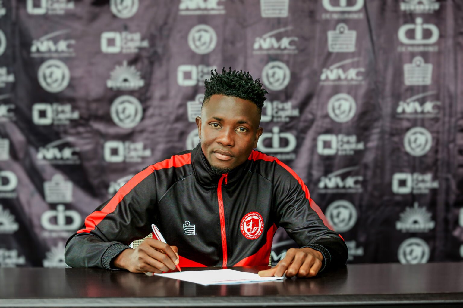Bullets complete signing of defender Emmanuel Kaunga - FCB Nyasa Big ...